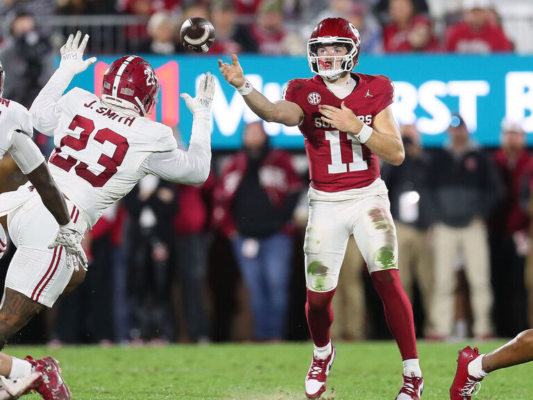 No. 7 Alabama's CFP pursuit fades in loss to Oklahoma | theScore.com
