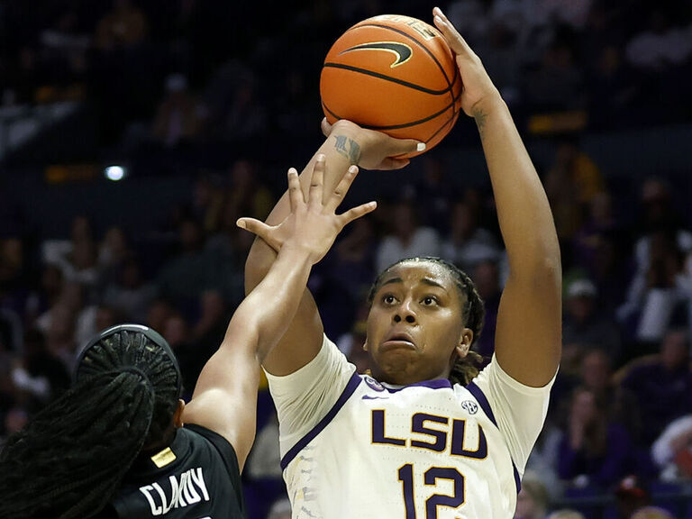 Williams scores season-high 32 as No. 5 LSU beats Stanford in OT ...