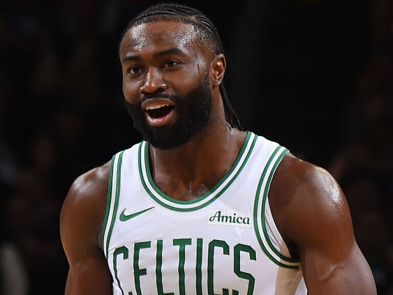 Celtics' Brown: Refs threatening techs is 'bullshit' | theScore.com