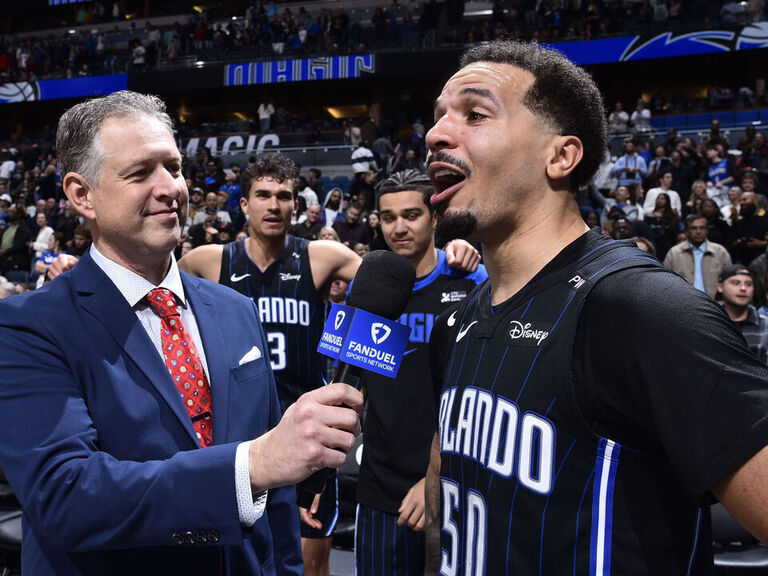 Magic's Mosley stunned after epic 4th-quarter comeback: Never seen that ...