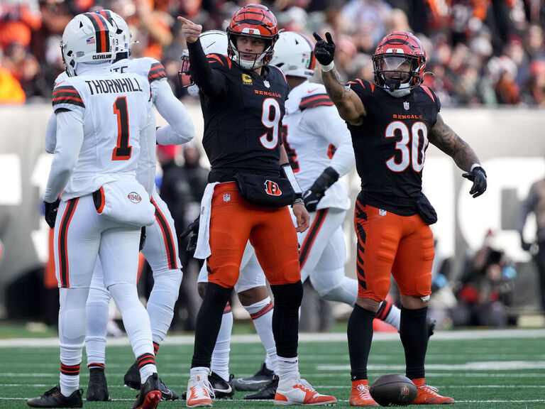Bengals' Higgins on Burrow: 'F--k Batman, he's Superman' | theScore.com