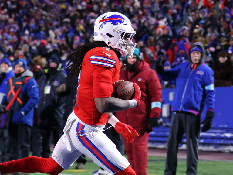 Cook scores 2 TDs, defense forces 3 turnovers as Bills beat Patriots ...