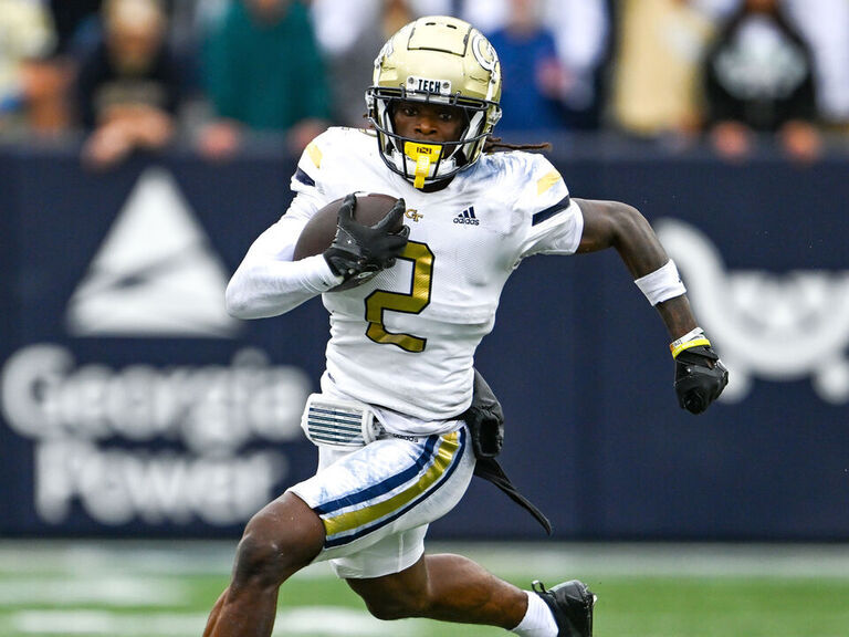 Auburn lands top transfer WR Singleton from Georgia Tech | theScore.com