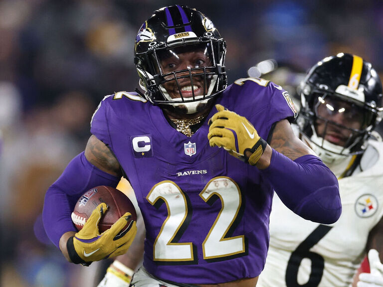 Henry, Ravens run over Steelers to reach divisional round | theScore.com