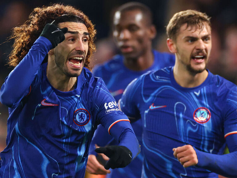 Chelsea climb back into EPL top 4 after ending winless run | theScore.com