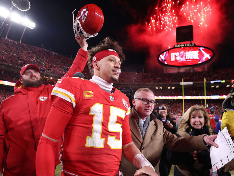 Chiefs beat Bills in AFC title game to continue 3-peat quest | theScore.com