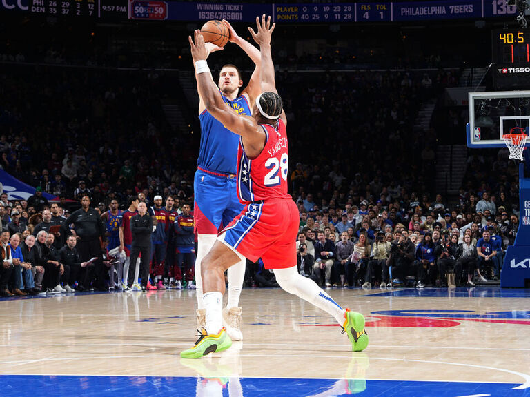 Jokic makes tiebreaking 3-pointer with 39 seconds left as Nuggets edge ...