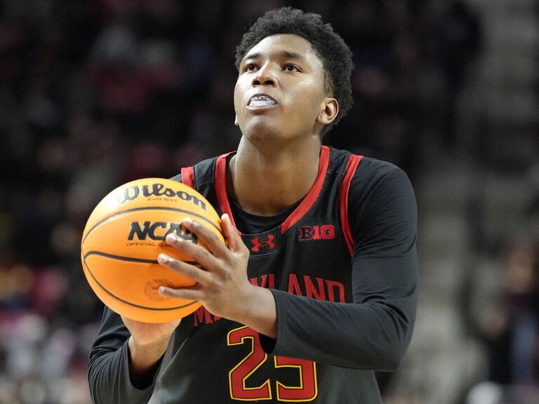 Queen drops 29 points, 15 boards as No. 18 Maryland defeats Rutgers ...