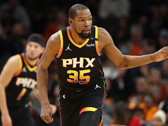 Durant becomes 8th player to reach NBA's 30K points milesto…