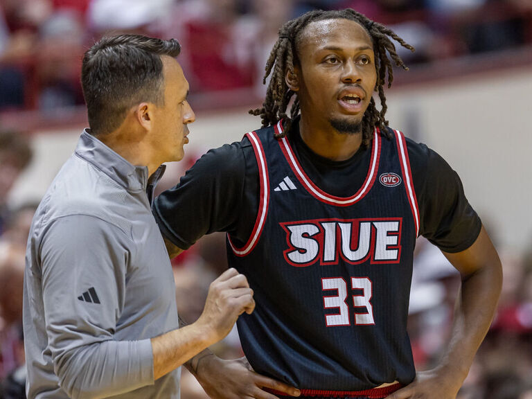SIU Edwardsville wins OVC title, clinches 1st NCAA tourney berth ...