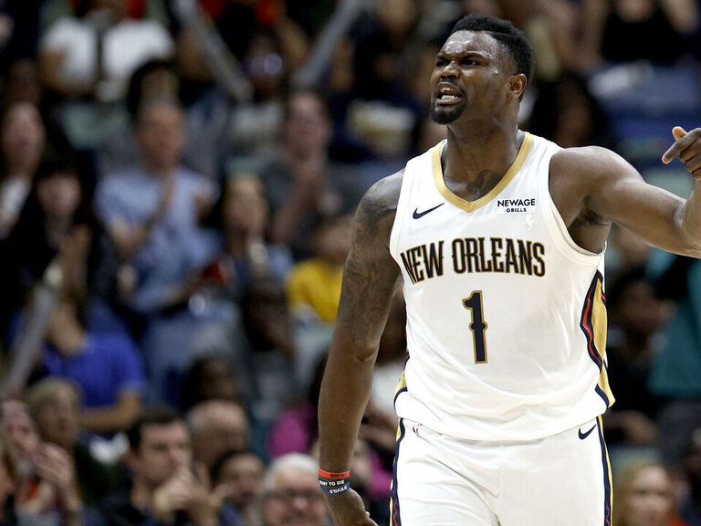 Zion's triple-double powers Pelicans past Clippers | theScore.com