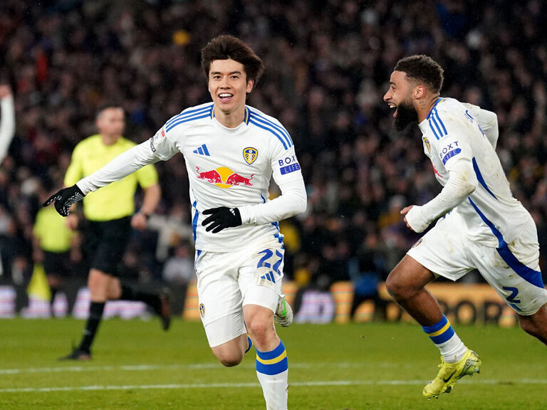 Leeds beat Millwall to return to top of Championship | theScore.com