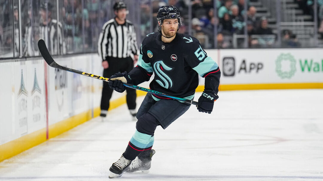 NHL Power Rankings: Each team's biggest surprise | theScore.com