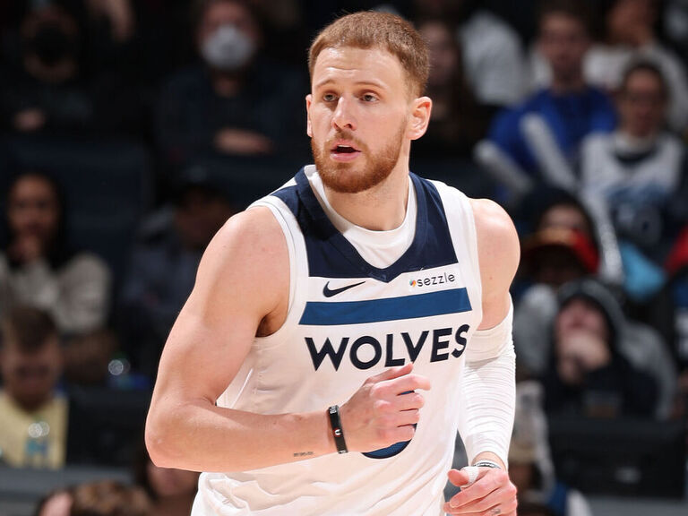 7 ejected from Pistons-Wolves game following scuffle in stands ...