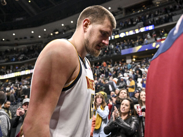 T-Wolves spoil Jokic's 61-point game on buzzer-beating foul shots in 2OT | theScore.com