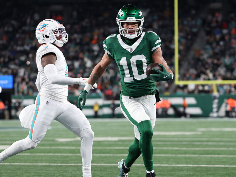 Report: Lazard takes pay cut to remain with Jets | theScore.com