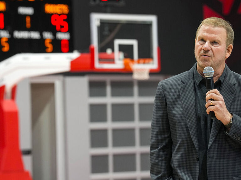 Rockets owner discussed Luka trade with President Trump, Italian PM ...