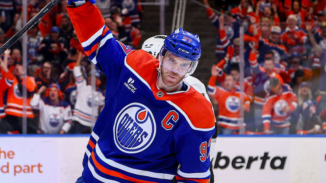 Running analysis of Round 1 of the Stanley Cup Playoffs | theScore.com