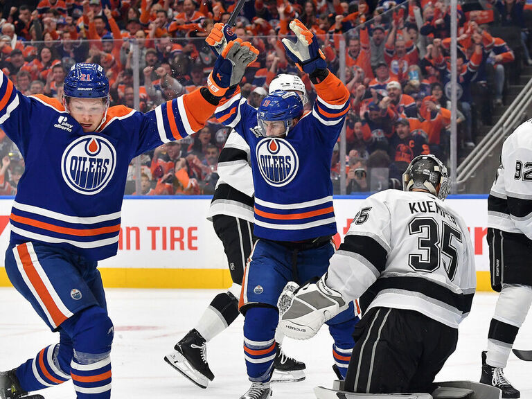 Oilers end Kings' season for 4th straight playoffs | theScore.com