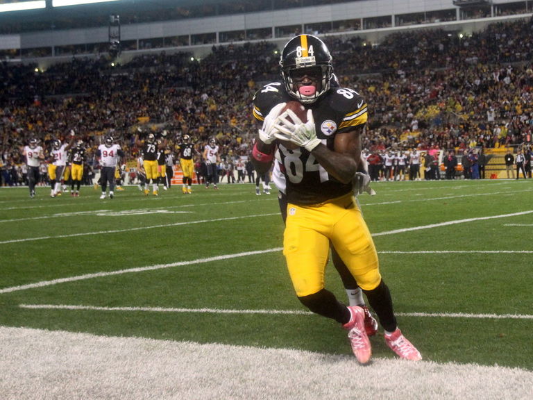 VIDEO: Antonio Brown makes outstanding touchdown catch | theScore.com