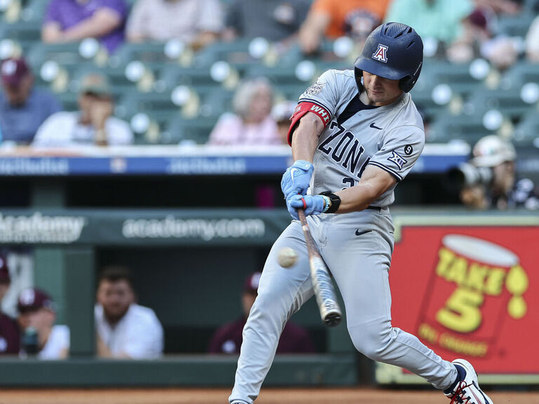 Arizona beats North Carolina, advances to College World Series ...