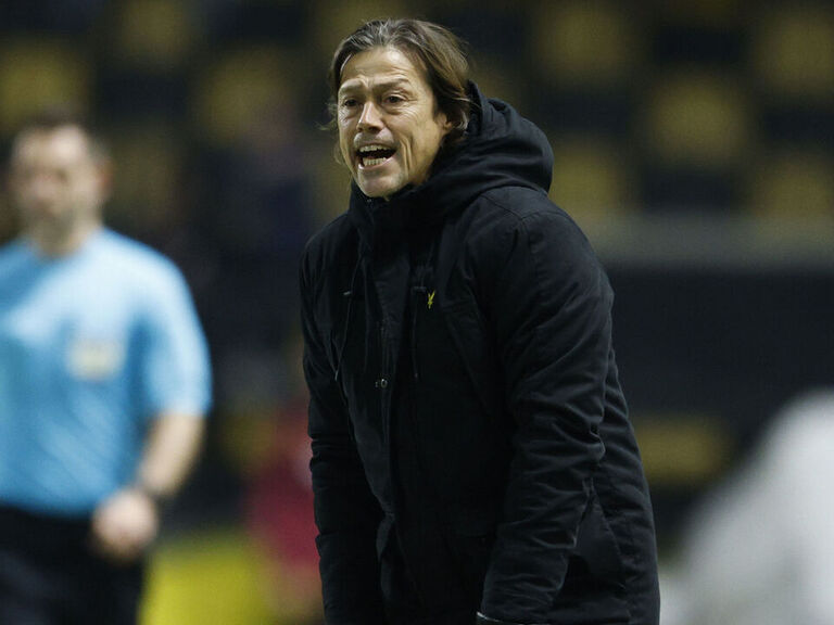 Ex-AEK Athens boss Almeyda named Sevilla coach | theScore.com