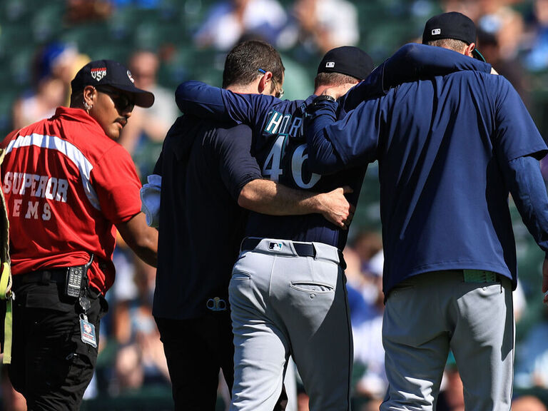 De La Cruz, Thornton fall ill while playing in extreme heat | theScore.com