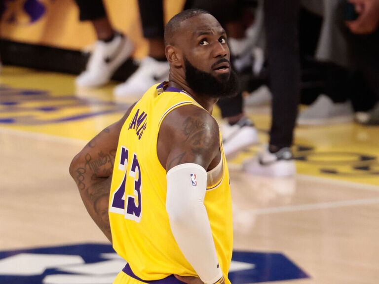 LeBron picks up $52.6M option, still gauging Lakers' future | theScore.com