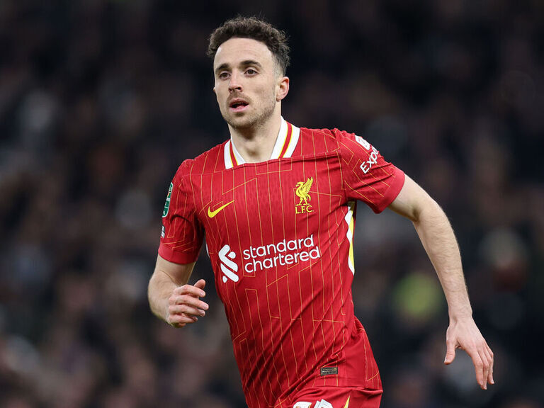 Liverpool's Diogo Jota, brother die in car accident in Spain | theScore.com