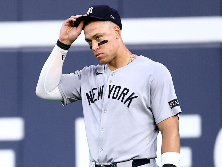 Judge throws to bases for 1st time since flexor strain | theScore.com