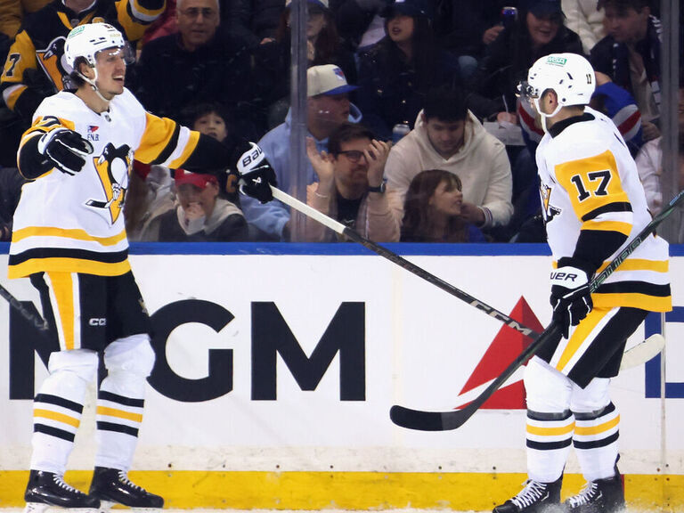 Report: Penguins taking calls on Rust, Rakell | theScore.com