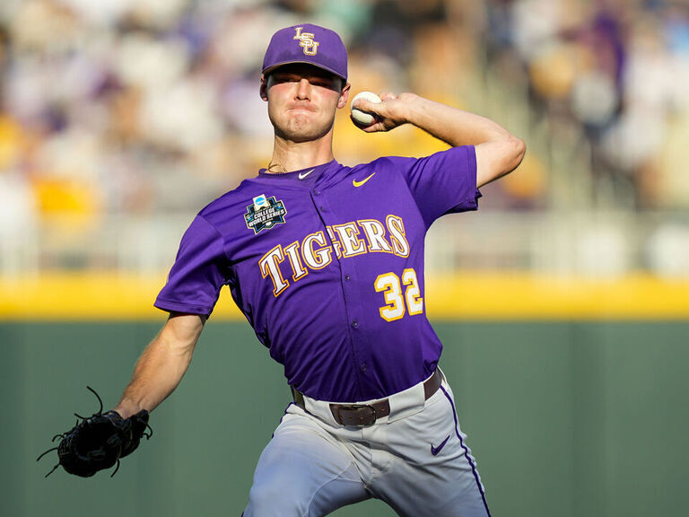Mariners take CWS's Most Outstanding Player Kade Anderson 3rd overall ...