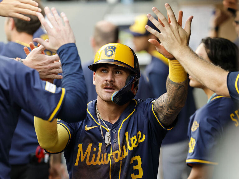 Brewers own MLB's best record after securing 11th straight win ...