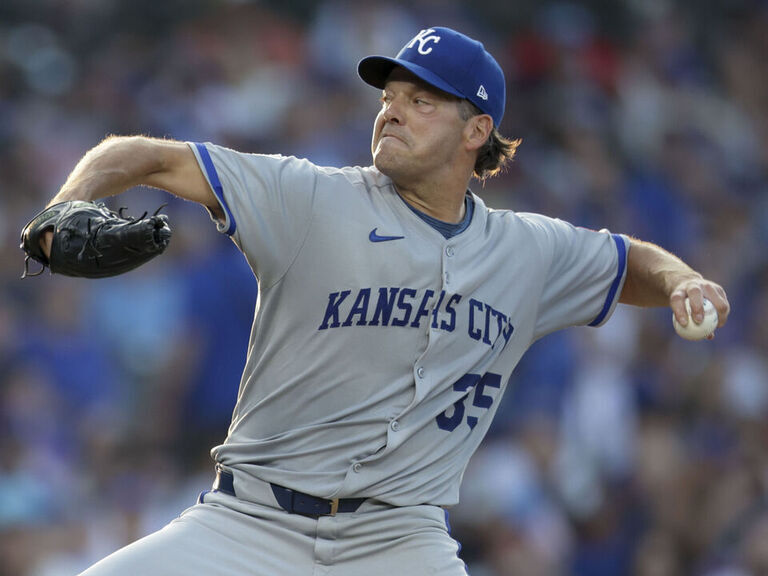 Rich Hill becomes oldest MLB player since Moyer | theScore.com