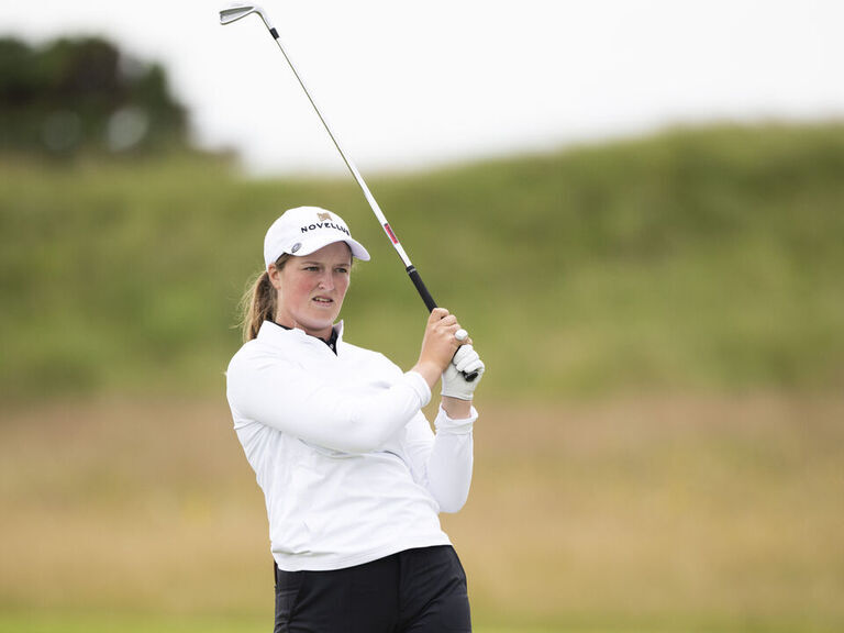 Woad keeps 2-shot lead in Scotland, closes in on victory in pro debut ...