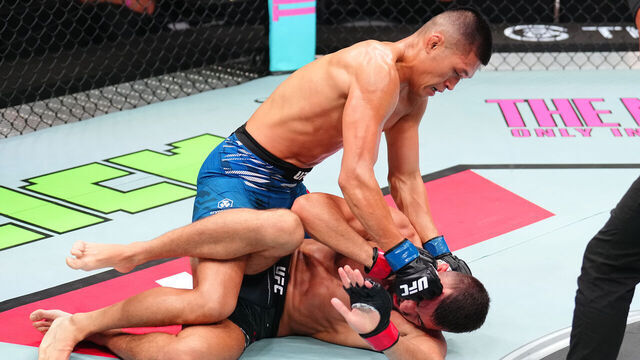 Nguyen scores 6 knockdowns to set UFC single-fight record