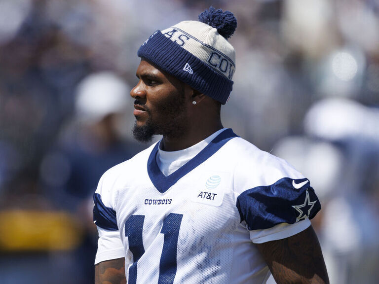 Report: Cowboys' Parsons misses practice with back issue | theScore.com