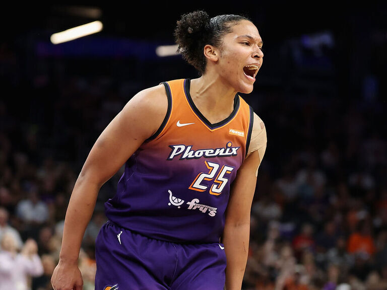 Mercury's Thomas becomes 1st WNBA player with 3 straight triple-doubles ...