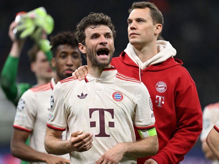 Muller jokes he's missing Neuer as Vancouver adventure begins ...