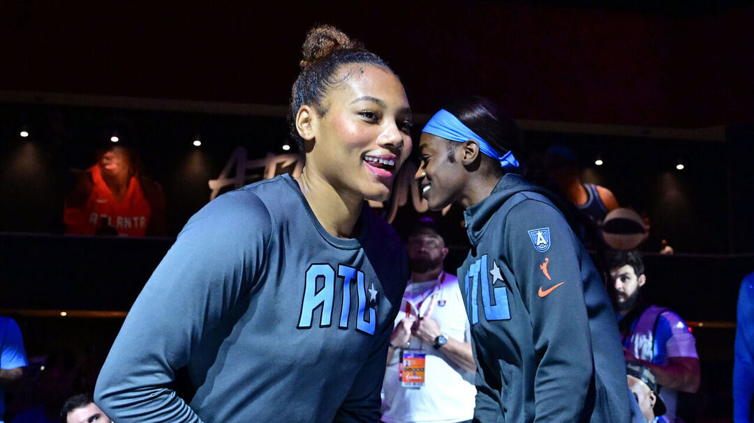 WNBA Awards Watch: Phee, Paige lead at end of season | theScore.com