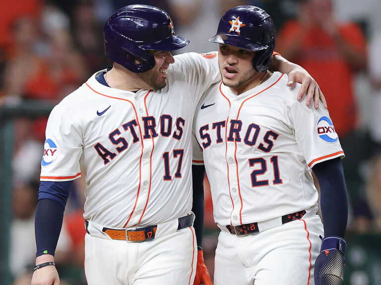 Astros hold off Rangers, leapfrog Red Sox in wild-card race | theScore.com