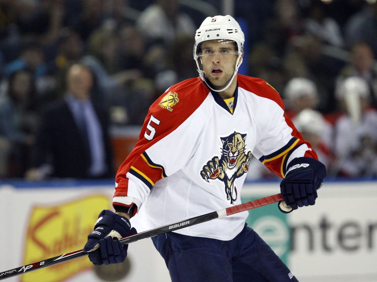 VIDEO: Aaron Ekblad scores first career NHL goal | theScore.com