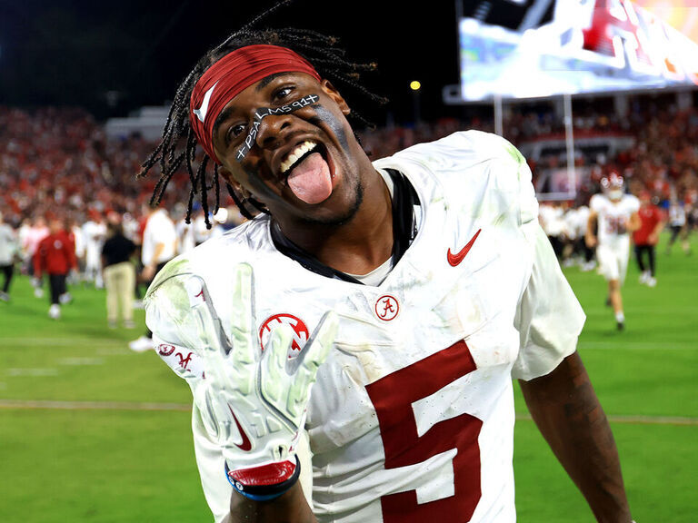 Alabama snaps Georgia's 33-game home winning streak | theScore.com