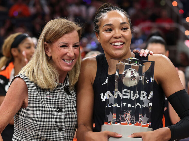 Collier rips Engelbert: WNBA has 'worst leadership in the world ...