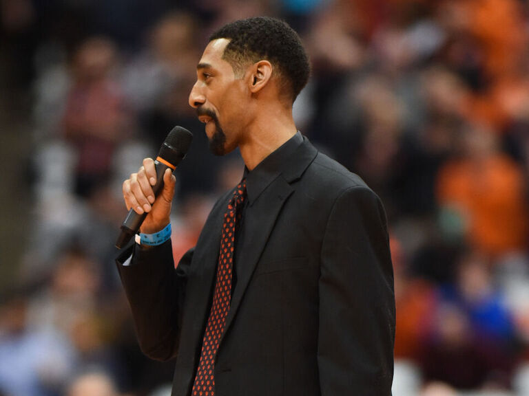 Syracuse basketball great Moten dies at 53 | theScore.com