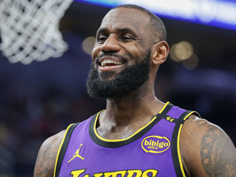 LeBron's 'decision of all decisions' tease turns out to be an ad ...