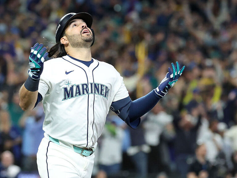 Mariners' Hollander: 'Certainly a chance' Suárez returns | theScore.com
