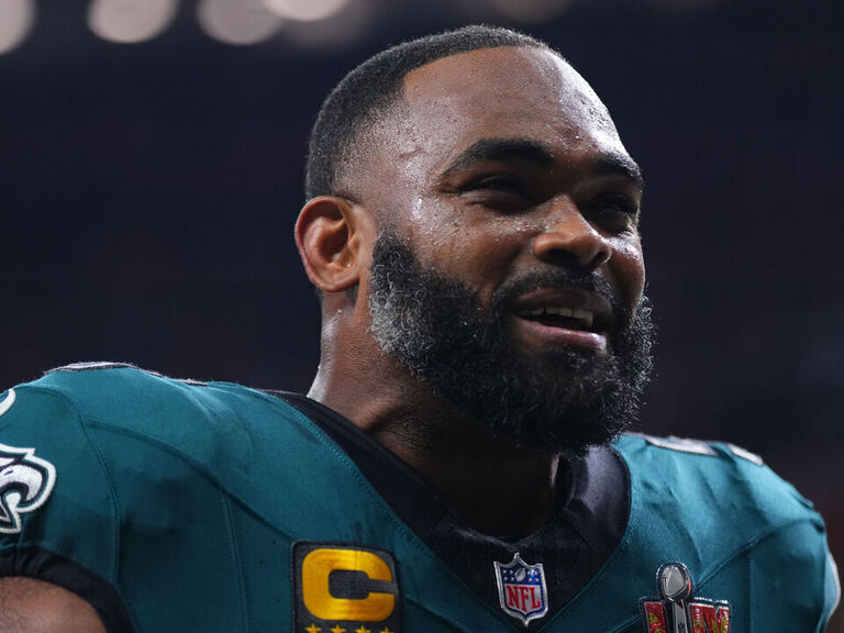 Graham coming out of retirement to rejoin Eagles | theScore.com