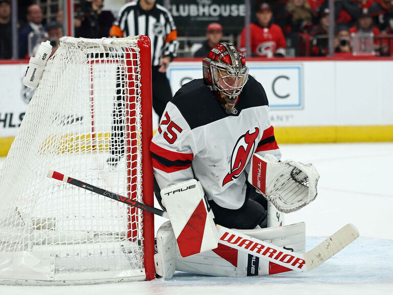 Devils working to extend Markstrom | theScore.com