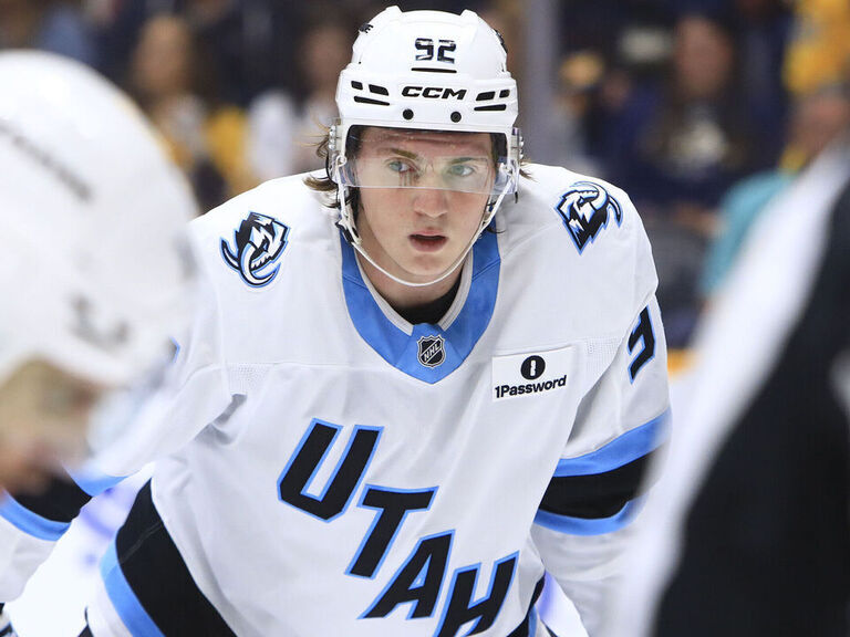 Mammoth's Cooley out at least 8 weeks with lower-body injury | theScore.com